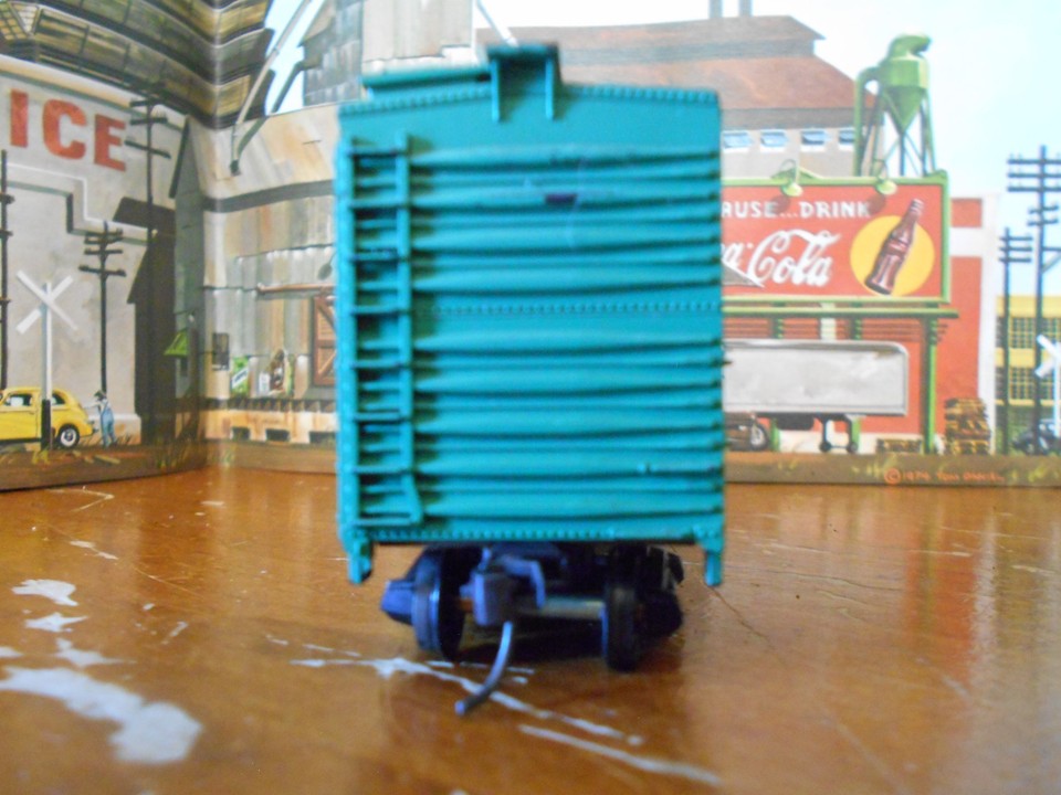 HO Scale Train Athearn AT&SF #50656 Green Stock Car with Bull | eBay