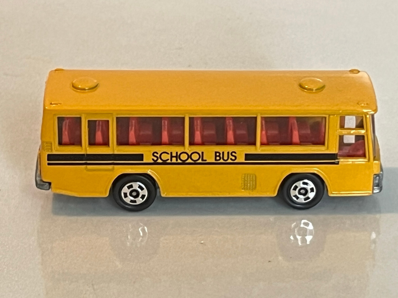 Tomy Tomica #41 Hino Rainbow Skeleton School Bus | eBay