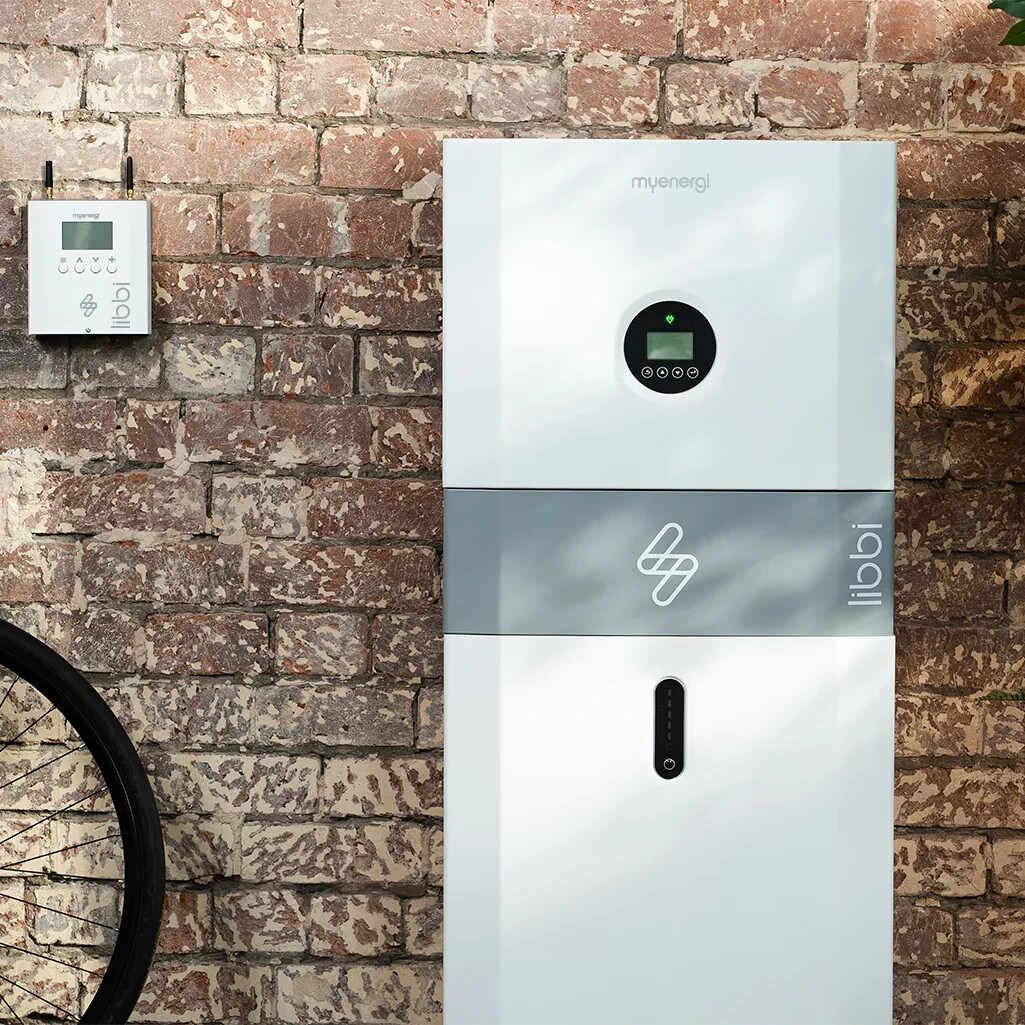 Myenergi Libbi 5kW hybrid inverter with 5kWh battery storage bundle ...