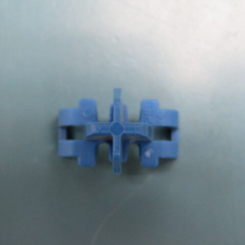 DELPHI 12160826 Qty of 100 per Lot Term Lock used for 12160825, Metri ...