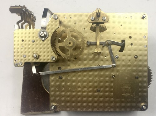 1982 Howard Miller (Hermle) 1051-030A Clock Movement Triple Chime 45cm ...