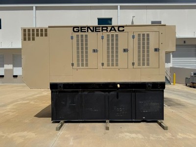 Generac 300kW SD300 10.3L Diesel Generator w/ 700 Gallon Fuel Tank 605. ...