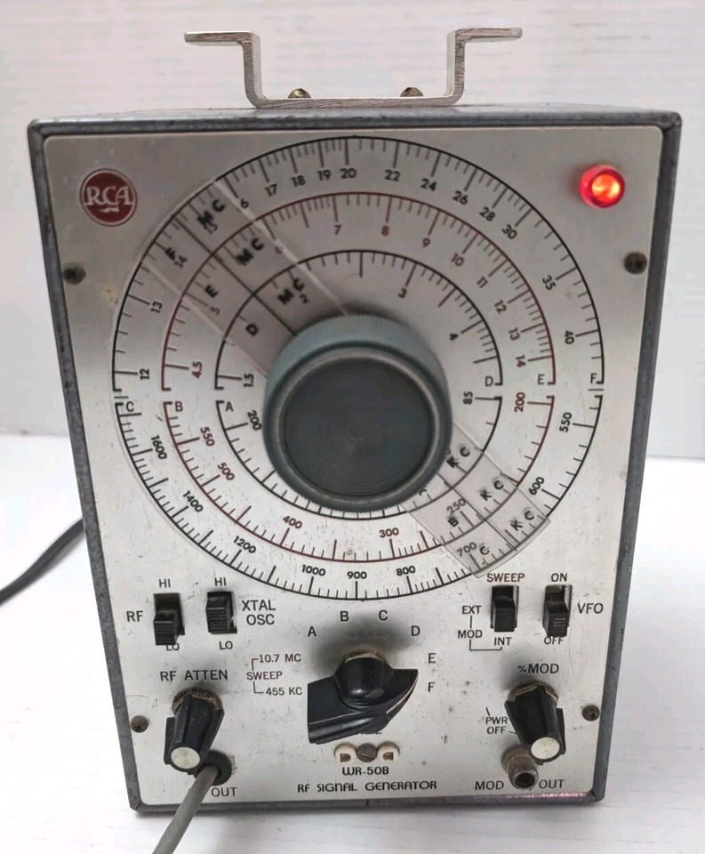 Vintage RCA RF SIGNAL GENERATOR Type WR-50B Powers On, Rare | eBay