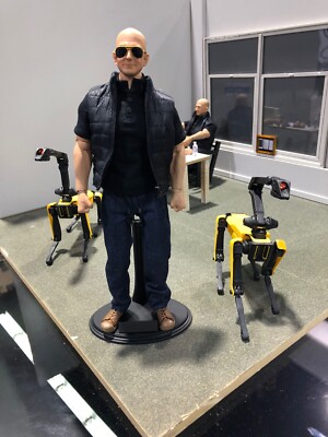 ULTRA RARE 2019 DesignerCon DCon Jeff Bezos Amazon Primed Collectible ...