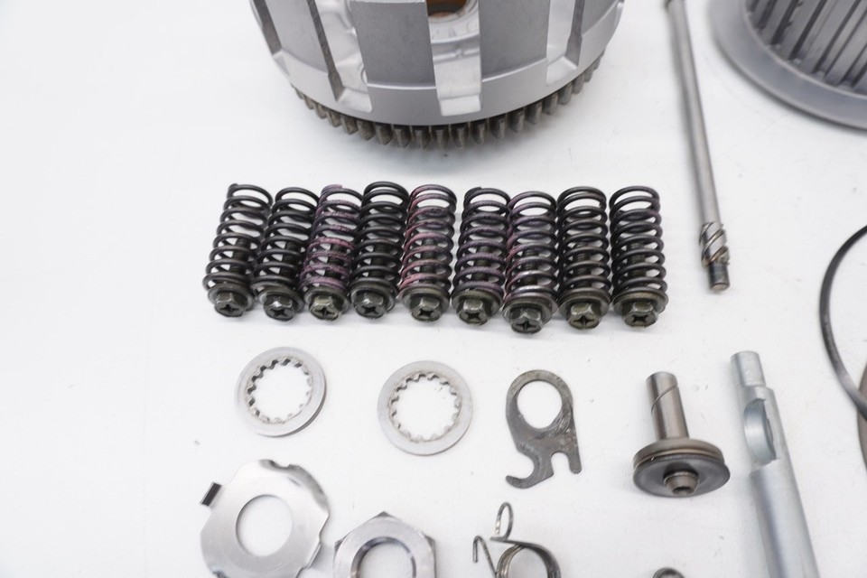 2004 YZ250F Clutch OEM Inner Hub Pressure Plate Plates Springs Yamaha ...