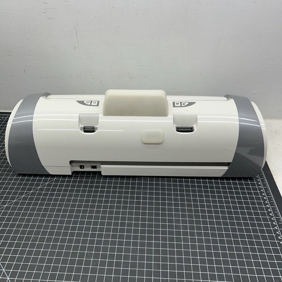 Cricut Expression 2 Electronic Cutting Machine CREX002 Scrapbook Craft ...