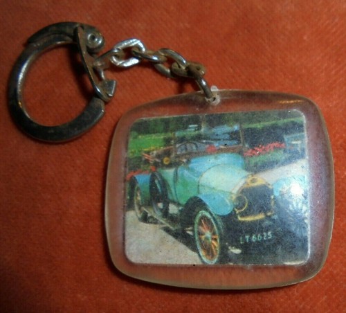 Porte-clés Key ring LES ROUTIERS CHEZ CHARLOTTE - BRIEY + Vieille auto ...
