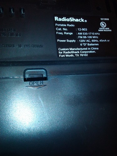 Radio Shack Portable AM/FM Extended Range Radio #12-903 Tested See Pics ...