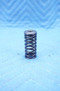 Genuine Mercedes-Benz 2760530420 Exhaust Valve Spring w/ Retainer Top ...