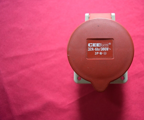 CEE FORM 32A 3polig Einbausteckdose | eBay.de
