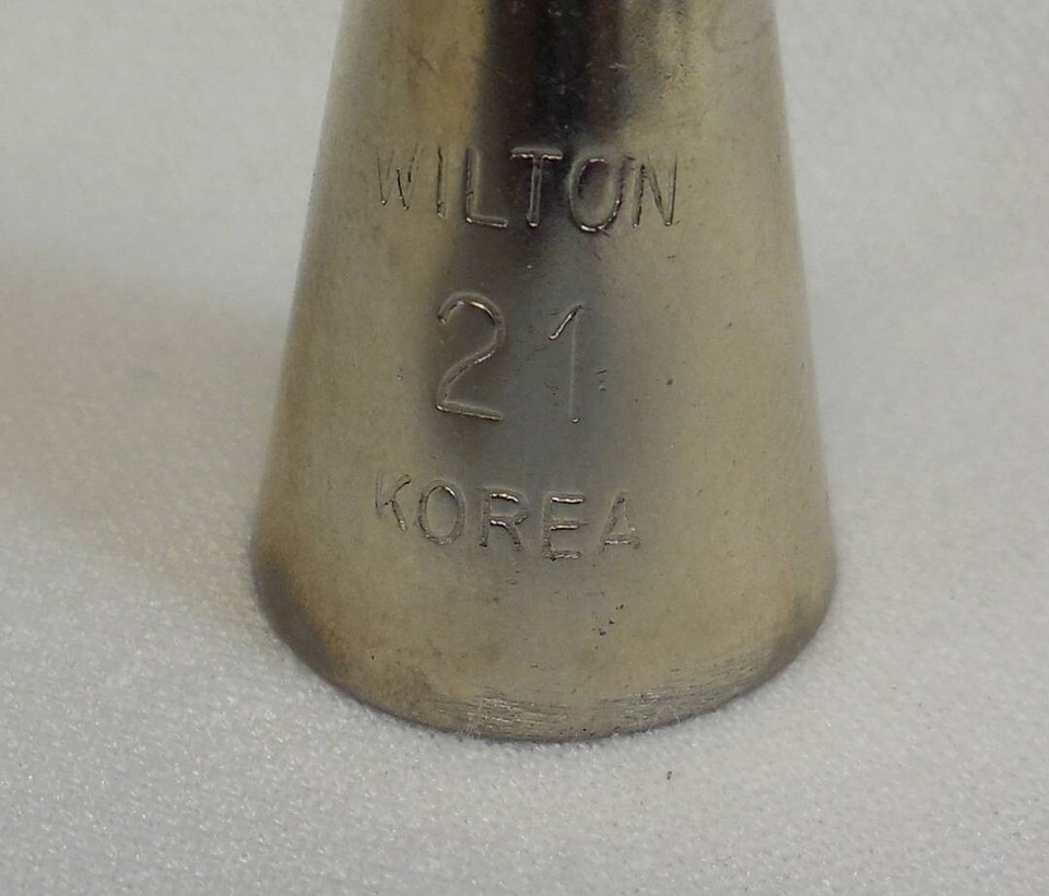 Wilton #21 Open Star Decorating Tip | eBay
