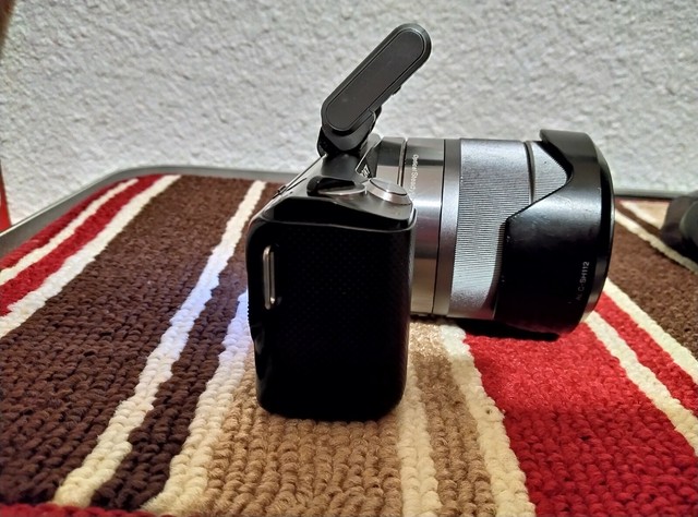 Sony Alpha NEX-5N 16.1MP Digital Camera - Black (Kit w/ 18-55mm Lens ...