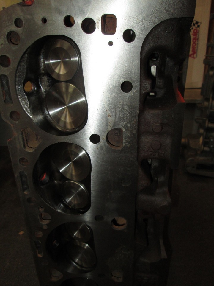 462 3890462 SBC Double Hump Camelback Heads 1967 Camaro Chevelle ...