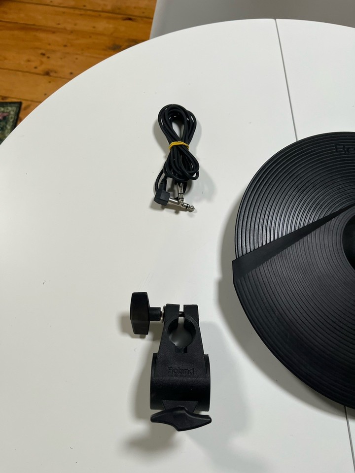 Roland V-Drums CY-8 Dual Zone Cymbal with Arm/Stand, Roland Clamp & TRS ...