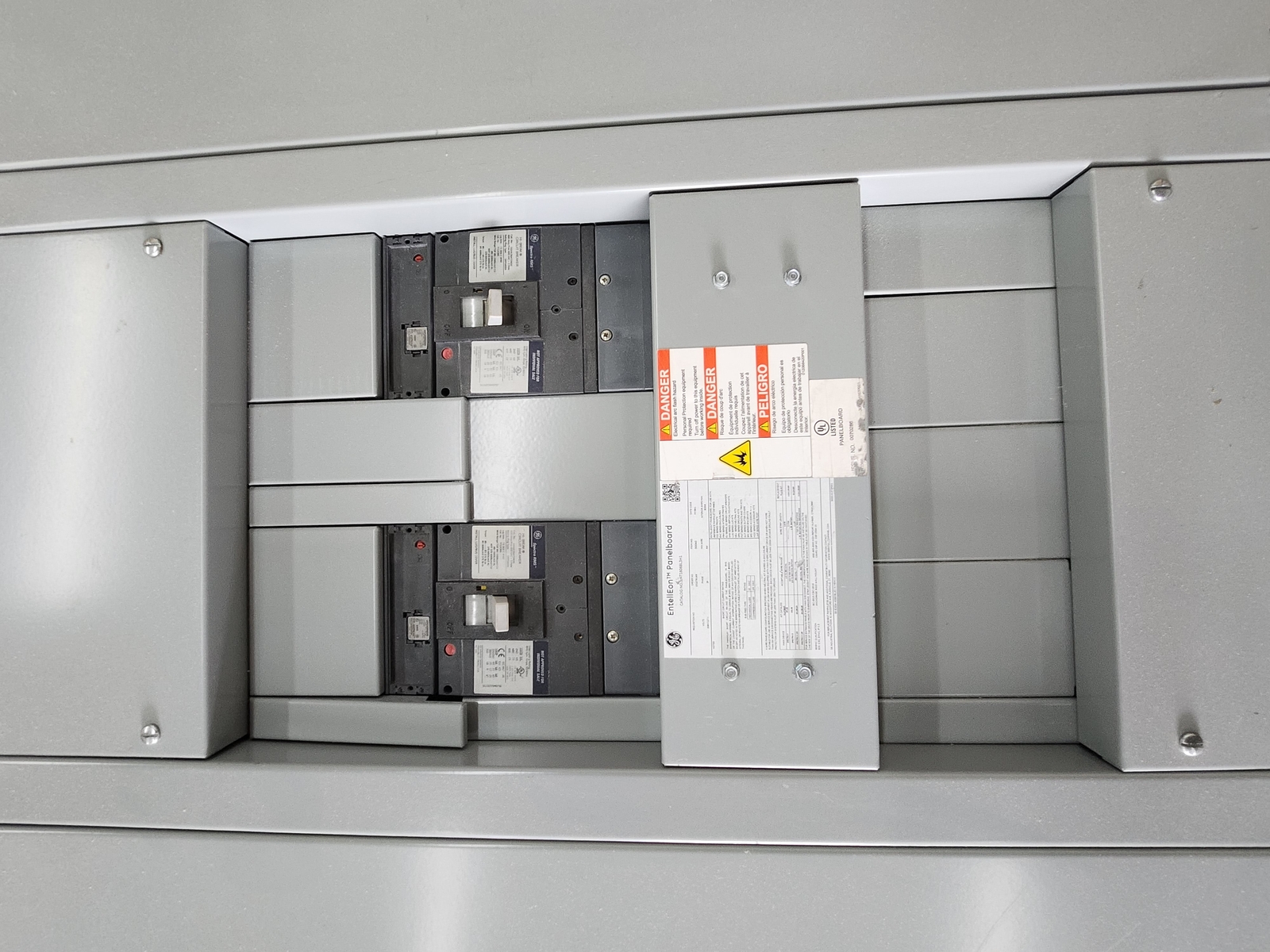 ENT1606BL3H1- GE 600A AMP 16X 208/120V 3P ENT16 ENTELLEON POWER PANEL ...