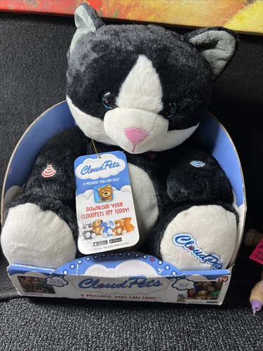 Jay@Play Cloud Pets Black & White CAT NIB plush connect with family ...