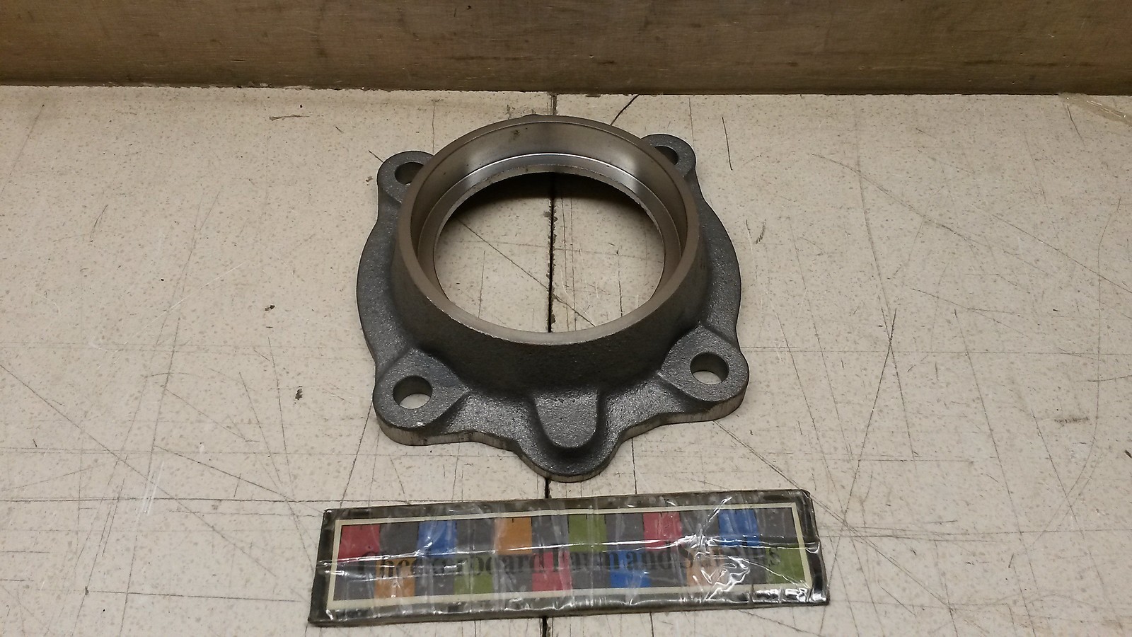 NOS Pillow Block Cap 8327036 Dana 62-19-43 KC2575 801E677 3130003976542 ...