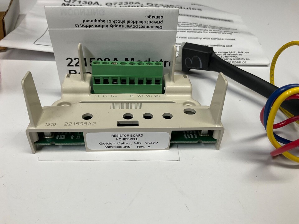 NEW HONEYWELL Q7230A 1005 INTERFACE MODULE 4-20 mA 2-10 VDC Q7230A1005 ...