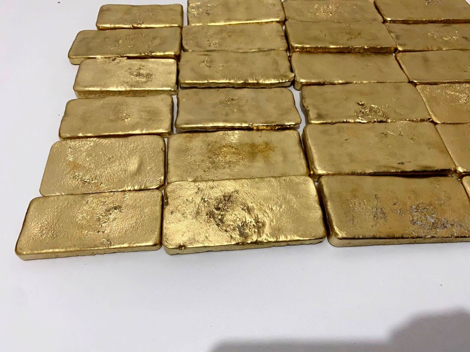 800 Grams Scrap Gold Bar For Gold Recovery Melted Different Computer ...