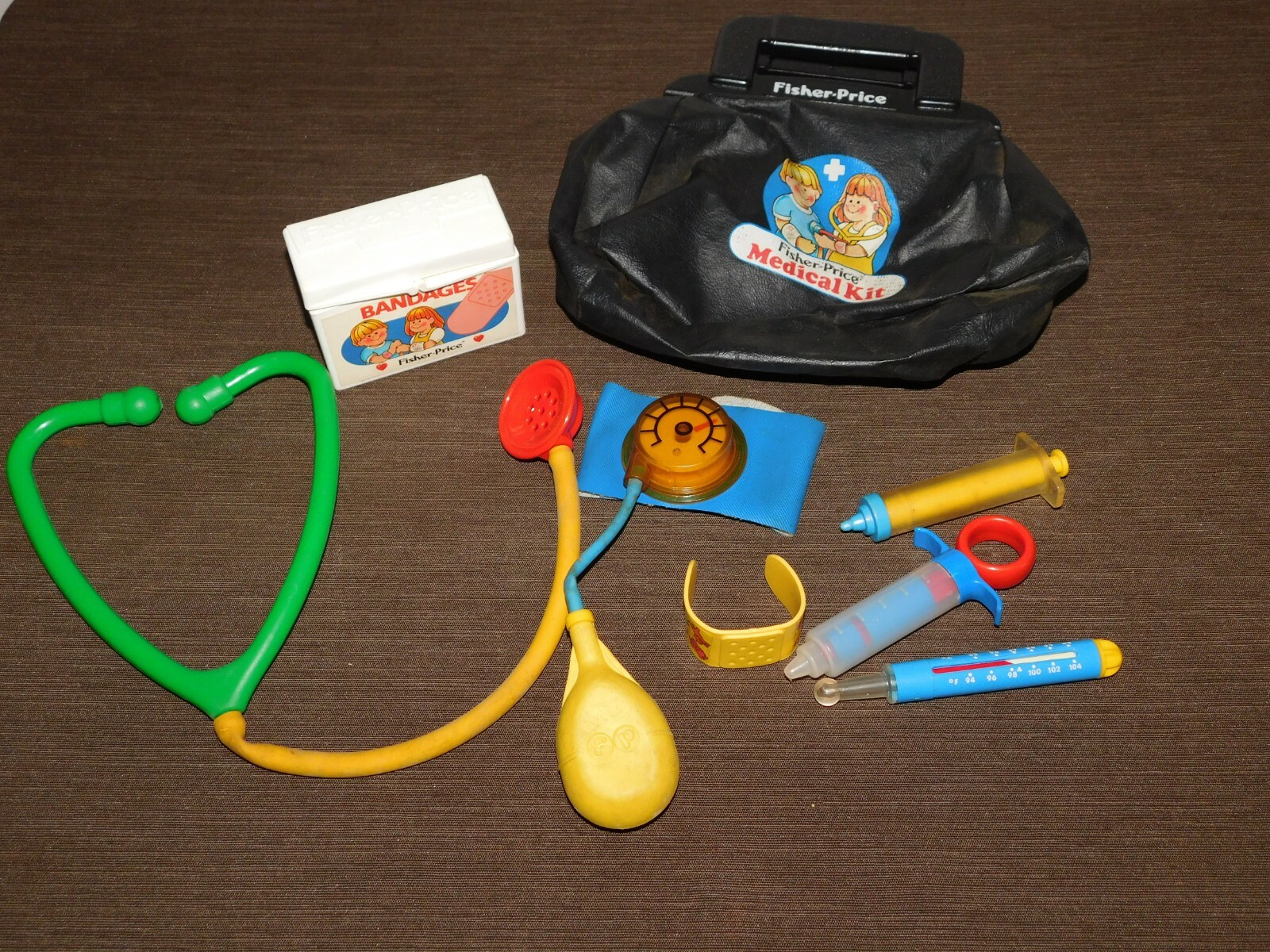 Dr Damage Rambulance Cars 3 1:55 Scale Diecast Car Mattel Disney Pixar ...