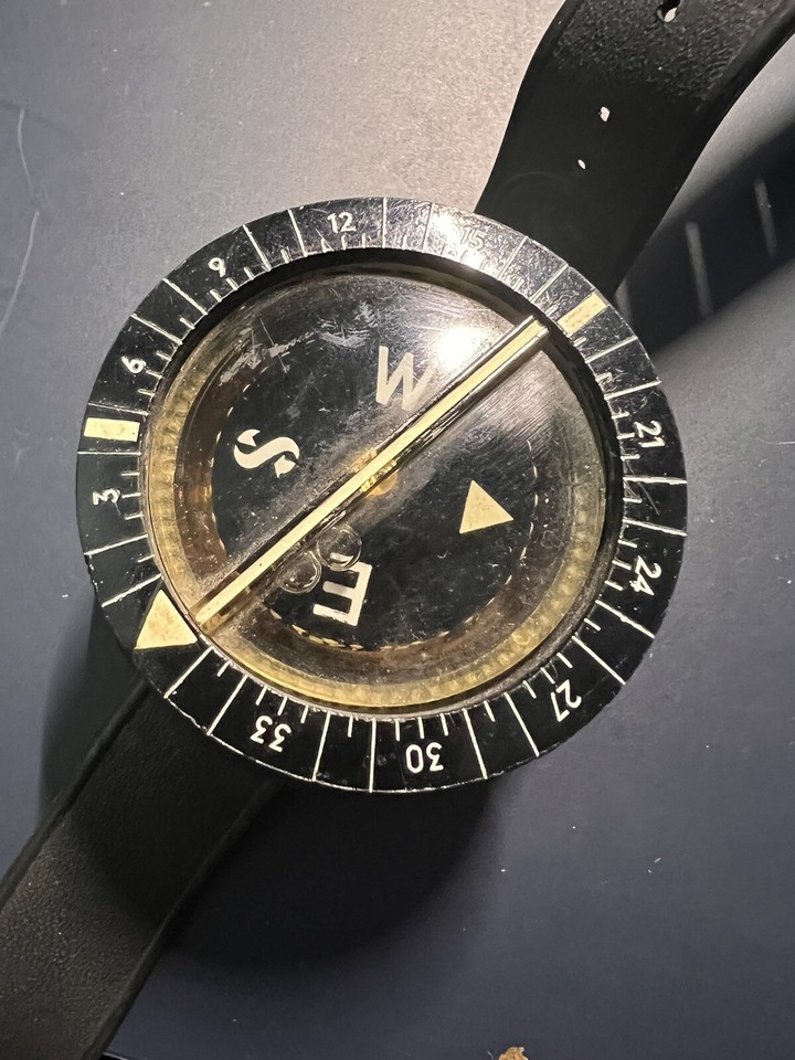 Vintage Scubapro LS-1 "Dual Readout" Wrist Mounted Diving Compass | eBay