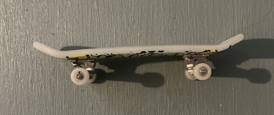 Vintage Rare TECH DECK ~Creature~ Glow in the Dark Fingerboard ...