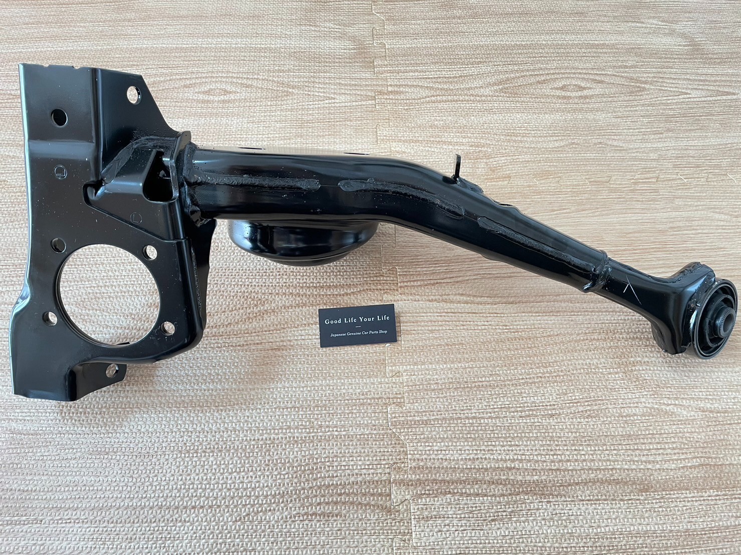 TOYOTA Rear Suspension Arm Sub-Assembly LH 48720-42030 RAV4 Genuine ...