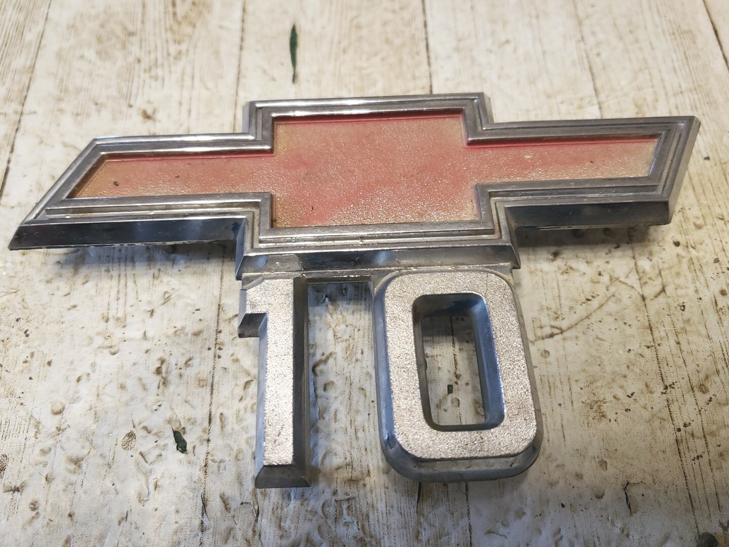 1967 1968 Chevrolet Pickup C20 Fender Emblem OEM GM 3893752 for sale ...