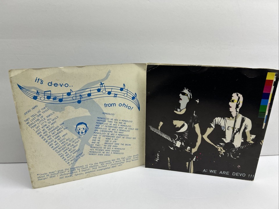 RARE DEVO - JOCKO HOMO/MONGOLOID 1977 7" 45 BOOJI BOY 7033-14 Blue Text ...
