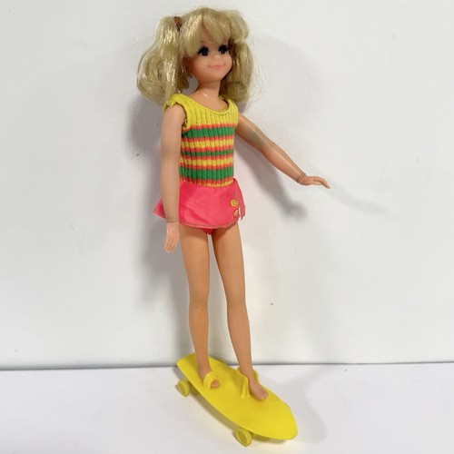 Dramatic New Living Fluff Skipper Size Barbie Doll Mattel 1143 Vintage ...