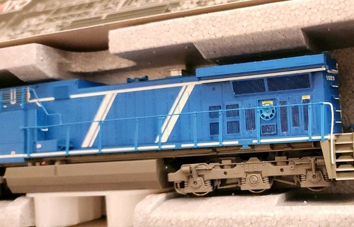 Kato HO Scale GE AC4400CW Diesel CEFX #1025 DCC/SOUND | eBay