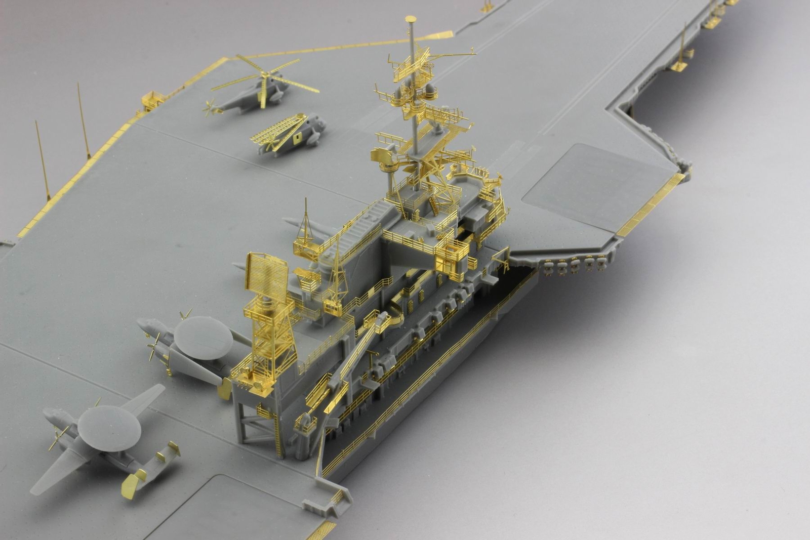 Orange hobby N07-140 1/700 scale USS Midway CV-41 (Gulf War 1991)model ...