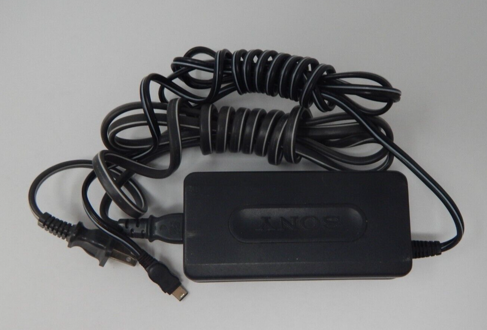 Sony Handycam CCD-TRV608 Hi-8 Analog Camcorder | eBay