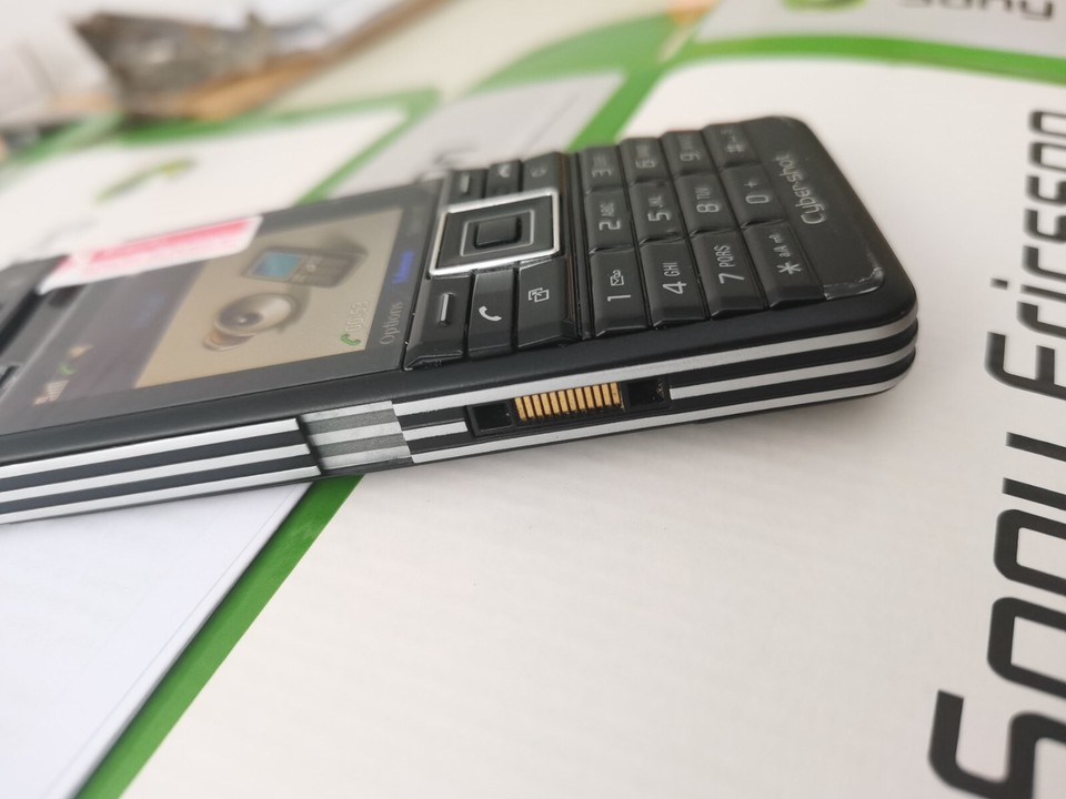 Sony Ericsson Cyber-shot C902 - Swift black (Unlocked) Mobile Phone ...