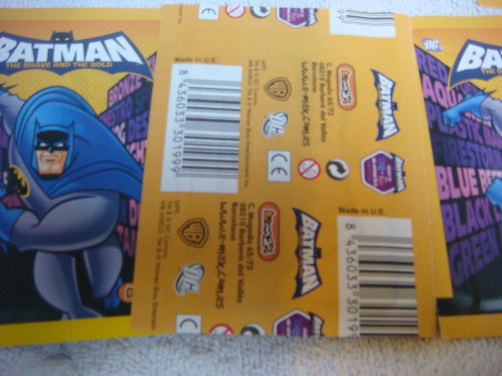 Batman Zelfs, zombie & animal planet sticker packs 4 different ones to ...