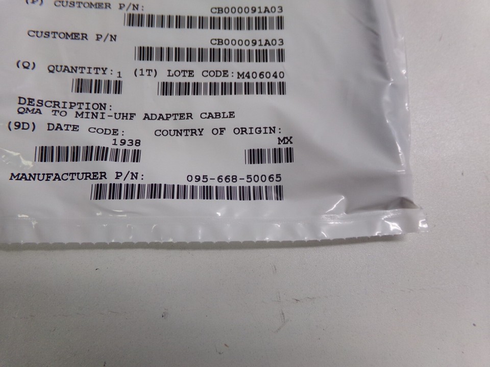 Motorola 095-668-50065 CB000091A03 Two Way Radio QMA to MINI UHF ...