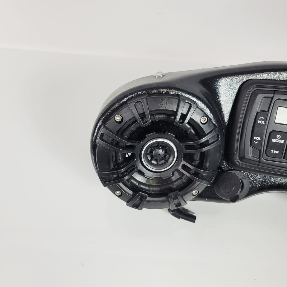 Reckless Rockhoodz Windscreen Mounted Stereo & Speakers For Harley Road ...