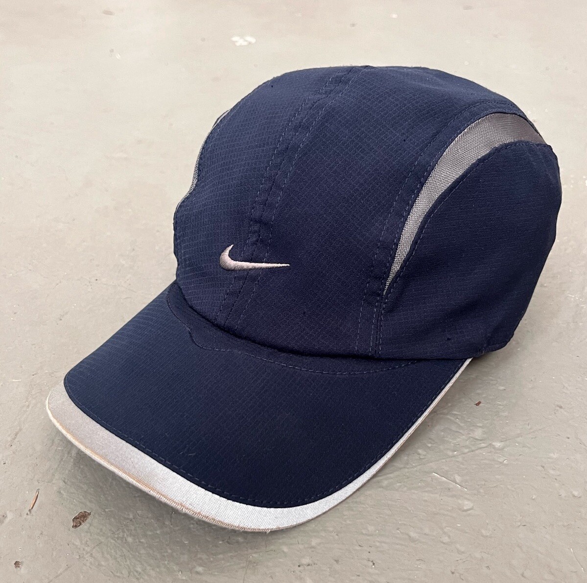 Nike Dri-Fit Performance Mesh Tailwind Style Panel Ru… - Gem