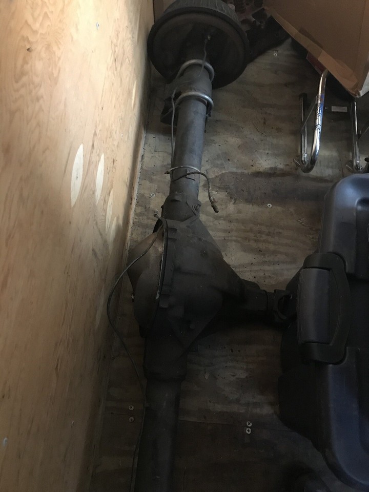 1970 Camaro 10 Bolt Rear End With Strange Components 4:11 Spool 35 ...