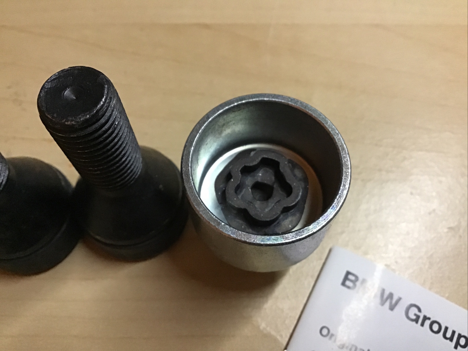 Factory BMW Wheel Locks E30 E36 E34 E46 E39 E60 Z4 Z3 E38 E64 36-13-6 ...