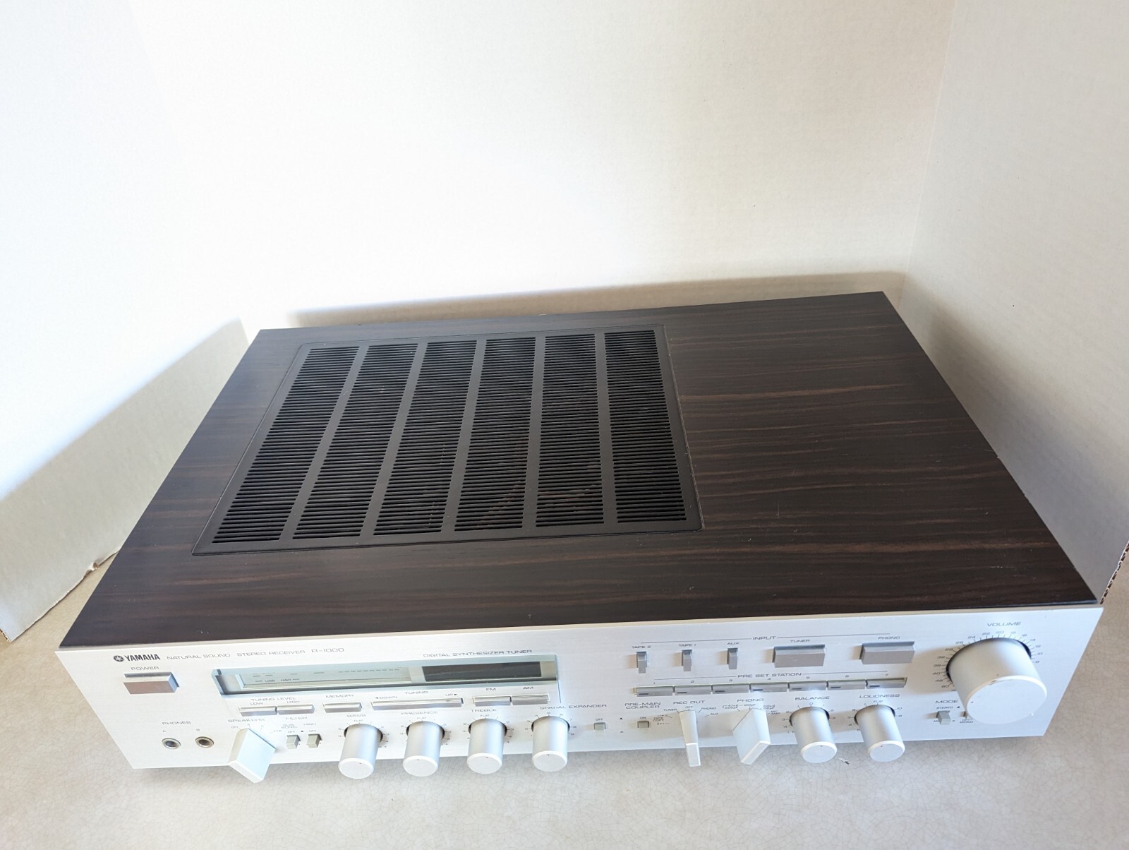 Yamaha R-1000 200W Stereo Receiver In Working Condition Good Shape | eBay