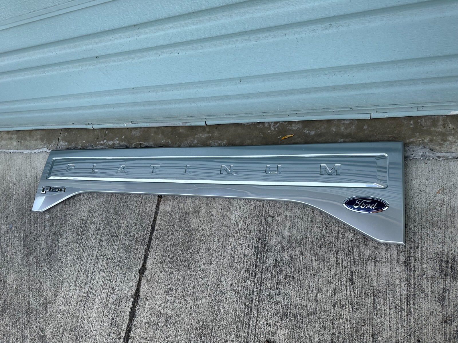 2015 2016 2017 Ford F150 Platinum Tailgate Gate Trim Panel FL34 ...