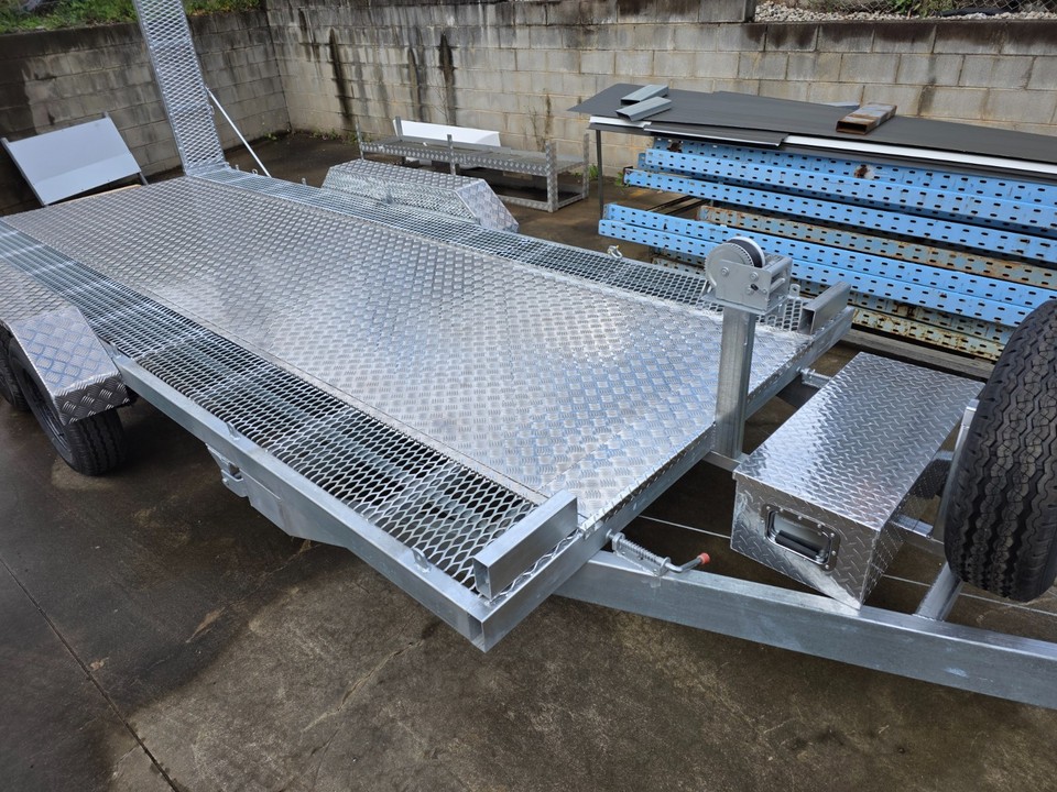 3.5 Ton/GVM Tilting Galvanized - Aluminium Car Carrier Trailer 5m table ...
