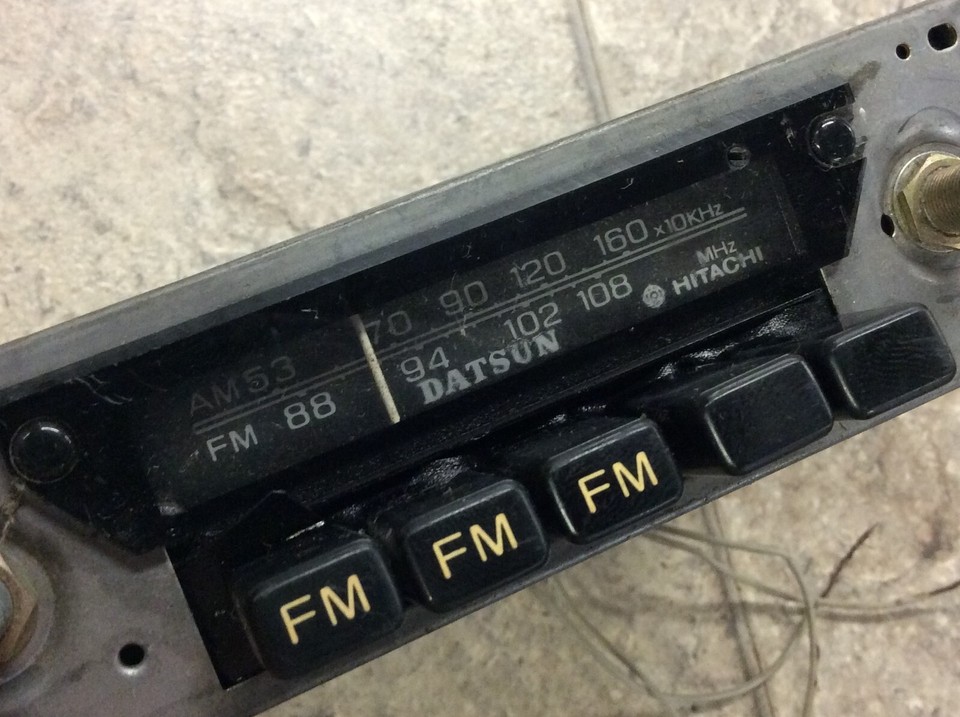 Datsun 240Z 260Z Hitachi AM FM Radio Model A1551 Original | eBay
