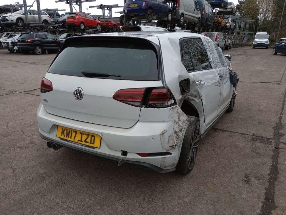 2017 VOLKSWAGEN GOLF 2.0L Diesel Speedometer Speedo Clocks | eBay