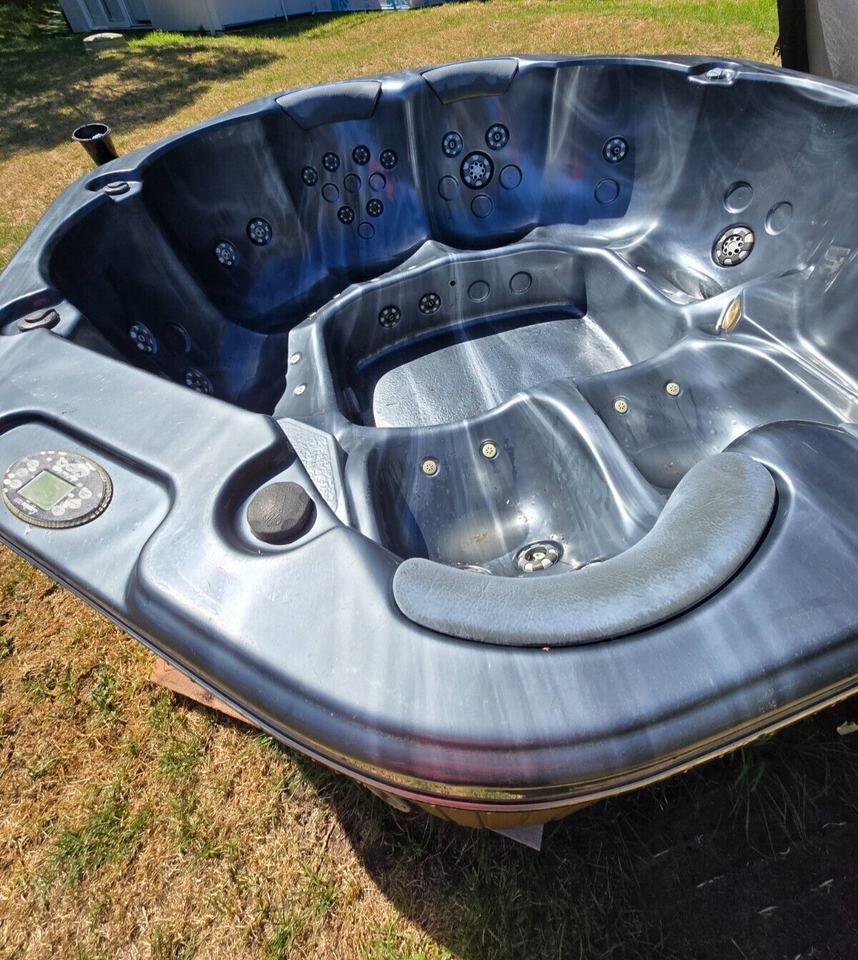8 PERSON SAPPHIRE OUTDOOR SPA - HOT TUB - JACUZZI USED | eBay