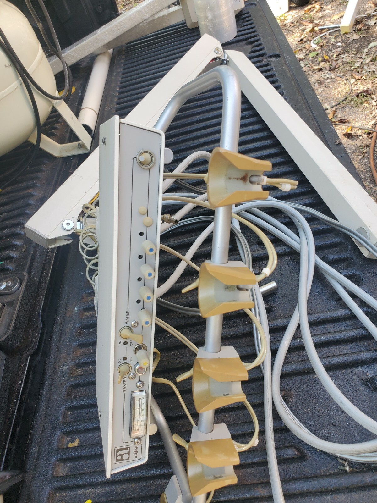 Adec Delivery Unit with arm Dental over the patient 3 hp | eBay