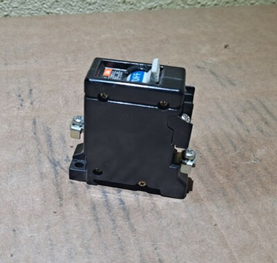 FUJI ELECTRIC CP31 3A Circuit Breaker Fast Shipping | eBay