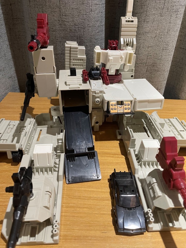 Transform G1 Reissue Autobot Metroplex boxed Brand new Free Ship | eBay