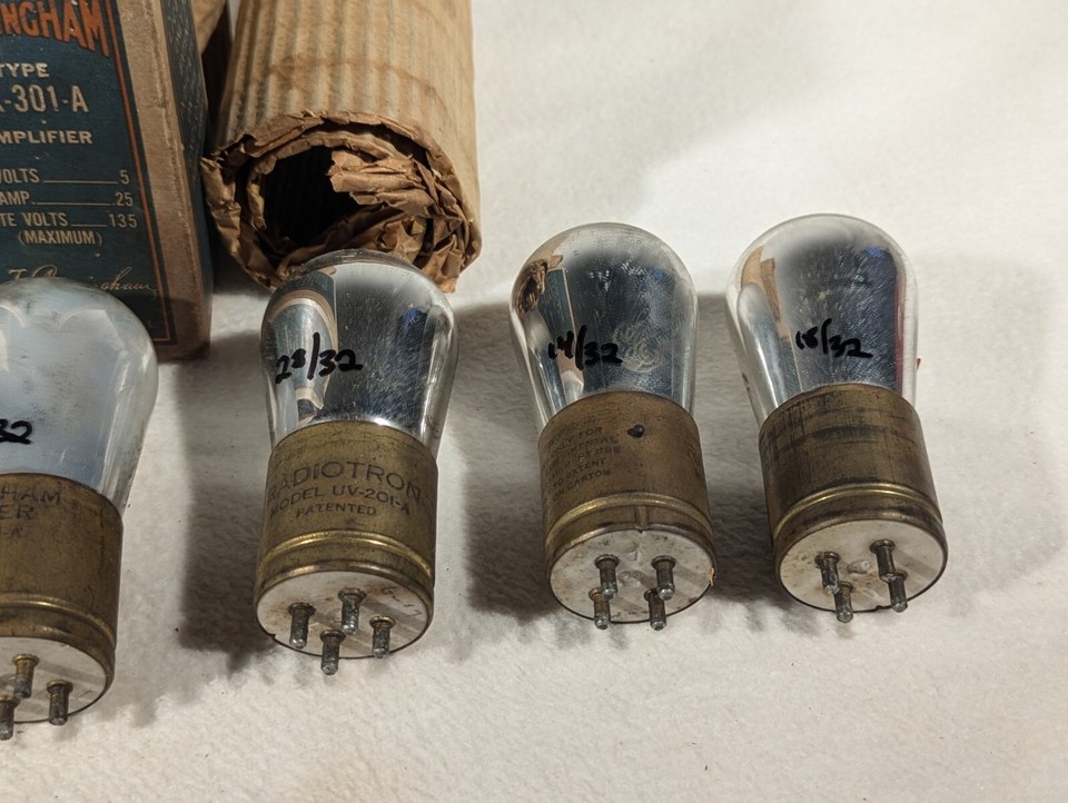 Cunningham 301A 01A 201A Globe Short Pin Brass Base Vacuum Tube ...